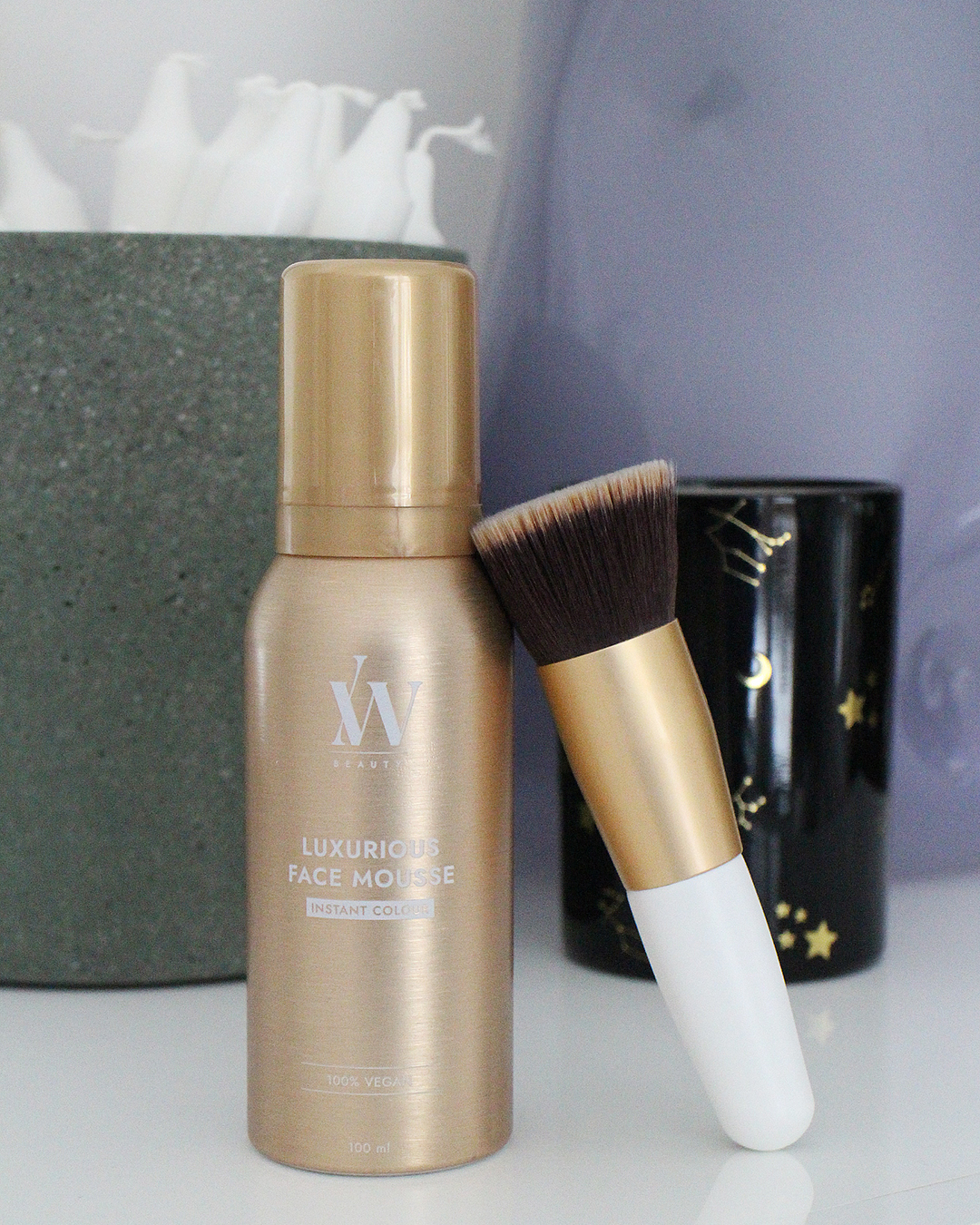IW Beauty Luxurious Face Mousse - Solkysst hy på 6 timmar?